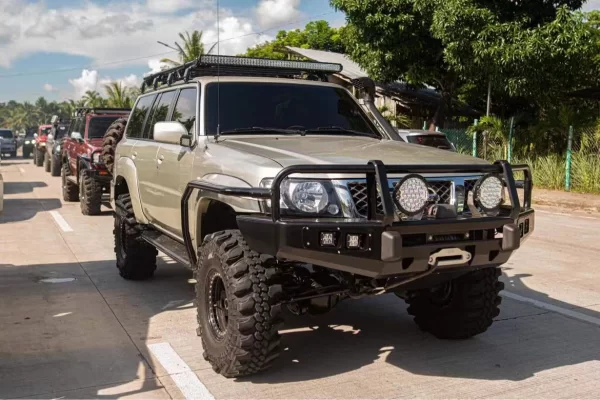 4x4 Offroad Nissan Patrol Y61 GU1-3 Side Step With Bush Bar
